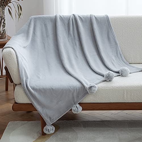 Amélie Home Fleece with Pom Pom Fringe,Light Grey,60"x 80"