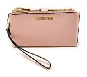 michael kors women’s jet set travel double zip wristlet (powder blush)