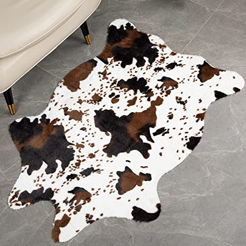 MACEVIA Cowhide Rug Cute Cow Print Rug Western Decor for Living Room Bedroom Faux Animal Area Carpet Non-Slip 43.3" L x 29.5" W(3.6ft x 2.4ft)