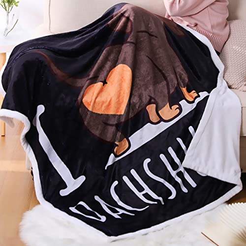 Famitile Dachshund Throw Blanket, Love Dachshund Soft Sherpa Flannel Blanket Warm Cozy Fleece Blanket Cute Cartoon Fuzzy Dachshund Blanket for Kids and Adults Couch Bed Chair Sofa