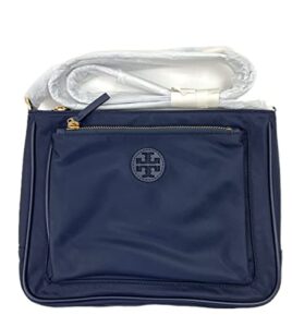 tory burch women’s nylon swingpack crossbody bag (tory navy)