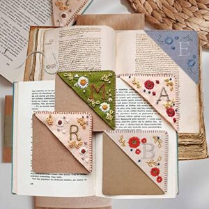 Personalized Hand Embroidered Corner Bookmark, 26 Letters Felt Triangle Corner Page Bookmark,Handmade Stitched Book Marker Bookmarks for Book Lovers Meaningful Gifts