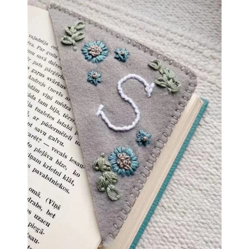 2023 New Style Bookmark Hand Embroidered Corner Bookmark, Season Topic Flower Letter Embroidery Bookmarks, Felt Triangle Page Corner Handmade Bookmark, Felt Triangle Bookmark (Summer)