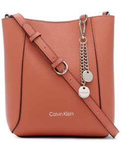 calvin klein denver bucket crossbody, aragon