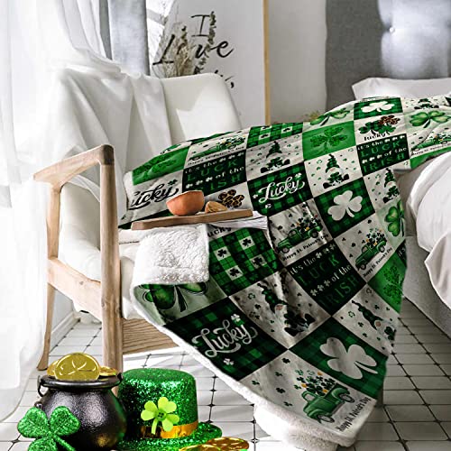 St. Patrick's Day Clovers Plush Sherpa Fleece Throw Blankets Shamrock Truck in Green Plaid Cozy Reversible Blanket Soft Warm Fuzzy Throws for Couch Bed Sofa