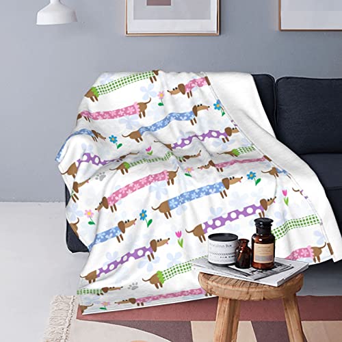 Cute Dachshund Dog Throw Blanket Soft Bed Blankets Lightweight Cozy Plush Flannel Fleece Blanket for Sofa Couch Bedroom 60"X50"