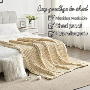 Maetoow Tighter Version Chenille Chunky Knit Blanket Throw （40×50 Inch）, Handmade Warm & Cozy Blanket Couch, Bed, Home Decor, Soft Fleece Banket, Boho Thick Blankets and Giant Yarn Throws，Beige