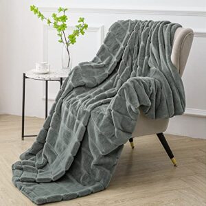 immtree Faux Fur Blankets Queen Size 60x80 inches, Super Soft Fluffy Rabbit Fur Throw Blanket, Comfy Sherpa Shaggy Throws and Blankets for Bedroom Sofa Couch, Grey