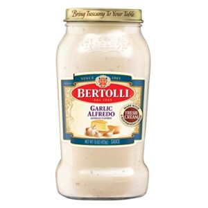 bertolli garlic alfredo sauce with aged parmesan cheese, authentic tuscan style pasta sauce made with fresh cream and real butter, 15 oz