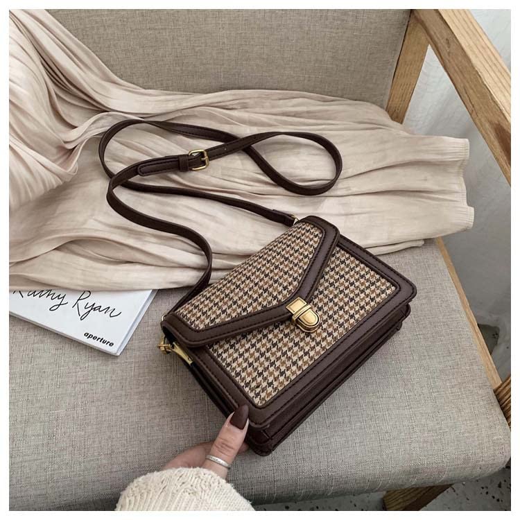 Crossbody Bag For Women Plaid Pattern Pu Leather Vintage Designer Small Handbags Messenger Shoulder Bag Office Ladies Cellphone Coin Purses (Khaki)