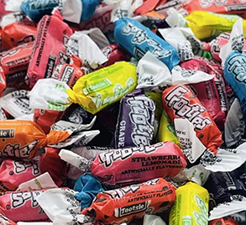 Assorted Mixed Fruit Flavored Frooties Individually Wrapped Bulk Chewy Tootsie Roll Candy (5 Pound)