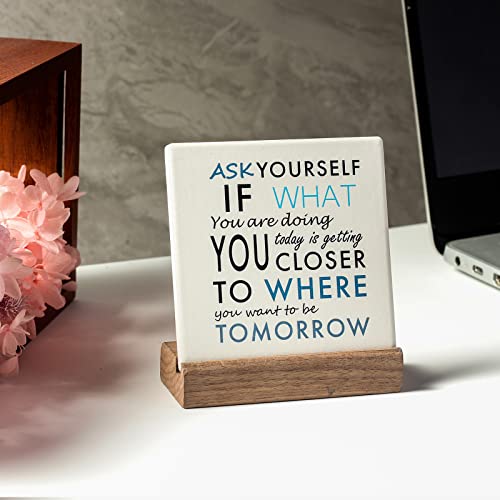 Urbcent Inspirational Quotes Gifts for Women Best Friends Motivational Sign Office Desk Decor Cheer Up Gifts for Birthday Encouragement Desk Plaque for Cowoker