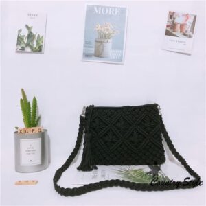 AZWBAG Straw Crossbody Bag for women tassel handmade shoulder bag Casual Beach Summer Beach Envelope Clutch Straws Wallet (Black)