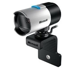 Microsoft LifeCam Studio for Business with built-in noise cancelling Microphone, Auto-Focus, Light Correction, USB Connectivity, for Microsoft Teams/Zoom,compatible with Windows 8/10/11/Mac