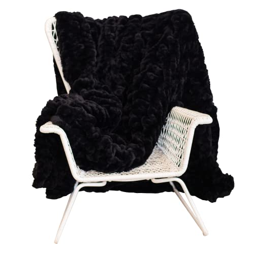 Minky Designs Minky Blankets | Chic Level Comfort | Ideal for Adults, Kids, Teens | Super Soft, Warm & Cozy