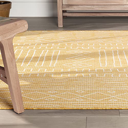 Well Woven Anze Indoor/Outdoor Tribal Pattern Yellow Area Rug (7'10" x 9'10")