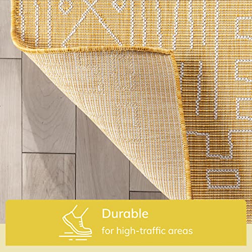 Well Woven Anze Indoor/Outdoor Tribal Pattern Yellow Area Rug (7'10" x 9'10")