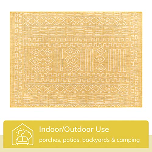 Well Woven Anze Indoor/Outdoor Tribal Pattern Yellow Area Rug (7'10" x 9'10")