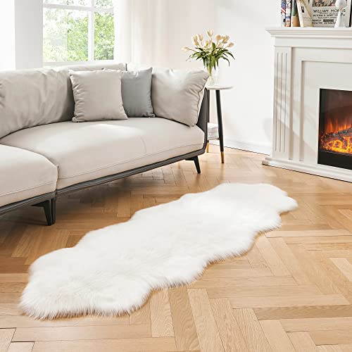 Rainlin Ultra Soft Fluffy Sheepskin Faux Fur Area Rugs for Bedroom Living Room White Fuzzy Washable Home Decor Carpets Plush Shag Closet Rugs,2x6 Feet