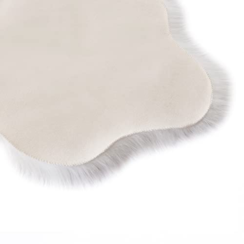 Rainlin Ultra Soft Fluffy Sheepskin Faux Fur Area Rugs for Bedroom Living Room White Fuzzy Washable Home Decor Carpets Plush Shag Closet Rugs,2x6 Feet