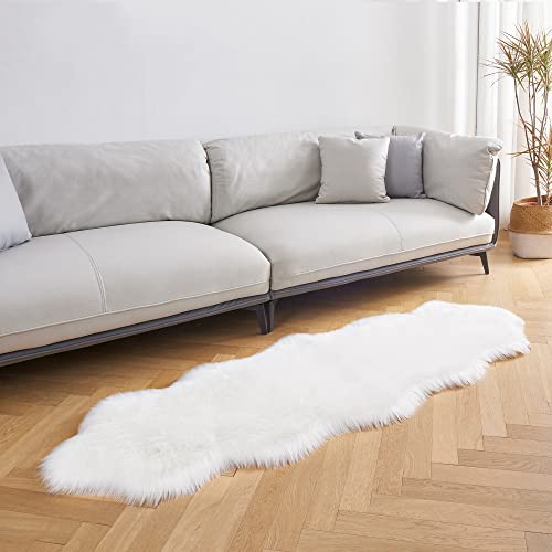 Rainlin Ultra Soft Fluffy Sheepskin Faux Fur Area Rugs for Bedroom Living Room White Fuzzy Washable Home Decor Carpets Plush Shag Closet Rugs,2x6 Feet