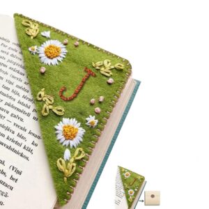 personalized hand embroidered corner bookmark,letters cute felt triangle bookmark for women, embroidery corner bookmarks accessories for book lovers (summer-j)