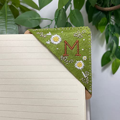 Personalized Hand Embroidered Corner Bookmark, Felt Triangle Page Stitched Corner Handmade Bookmark, Hand Stitched Flower Bookmarks for Book Lovers Letter M(Summer)