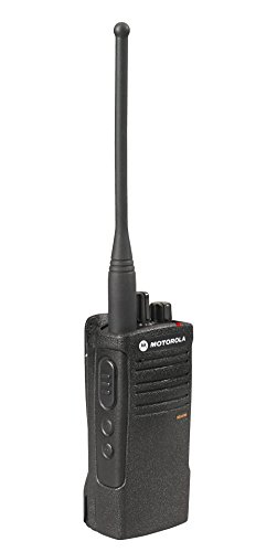 6 Pack of MOTOROLA SOLUTIONS RDU4100 Two Way Radio Walkie Talkies with Speaker Mics and 6-Bank Charger