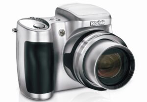 kodak easyshare z710 7.1 mp digital camera with 10xoptical zoom