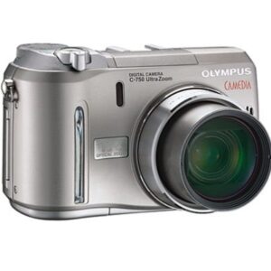 Olympus C-750 4MP Digital Camera w/ 10x Optical Zoom