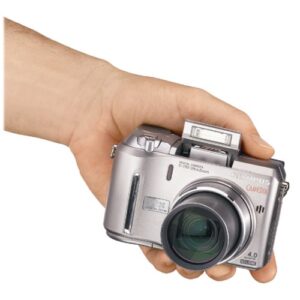 Olympus C-750 4MP Digital Camera w/ 10x Optical Zoom