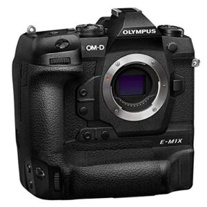 Olympus OM-D E-M1X Mirrorless Digital Camera Body with M. Zuiko Digital ED 300mm F/4.0 is Pro Lens