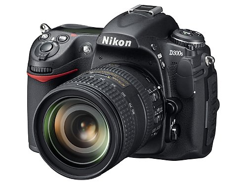 Nikon D300s 12.3MP CMOS Digital SLR Camera with AF-S DX NIKKOR 18-200mm f/3.5-5.6G ED VR II Lens