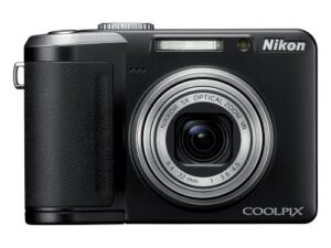 nikon coolpix p60 8.1mp digital camera with 5x optical zoom with vibration reduction (black)