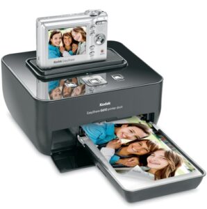 kodak easyshare c813 8.2 mp digital camera with 3xoptical zoom with g610 printer dock bundle