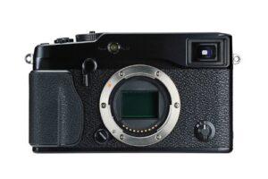 fujifilm x-pro 1 16mp digital camera with aps-c x-trans cmos sensor (body only)