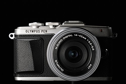 Olympus E-PL7 16MP Mirrorless Digital Camera with 3-Inch LCD with 14-42mm EZ Lens (Silver) - International Version