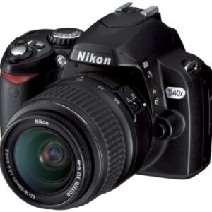 Nikon D40x 10.2MP Digital SLR Camera with 18-135mm f/3.5-5.6G ED-IF AF-S DX Zoom-Nikkor Lens