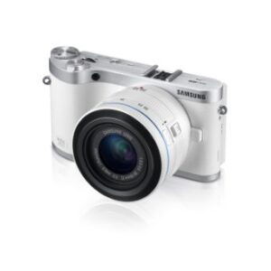 Samsung NX300 20.3MP CMOS Smart WiFi Mirrorless Digital Camera with 20-50mm Lens and 3.3" AMOLED Touch Screen (White)