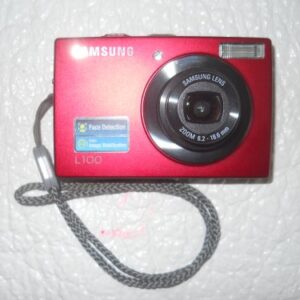 Samsung L100 8.2MP Digital Camera with 3x Optical Zoom (Red)