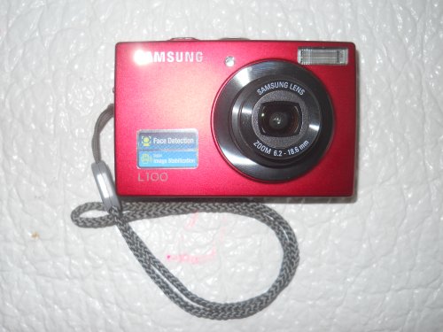 Samsung L100 8.2MP Digital Camera with 3x Optical Zoom (Red)