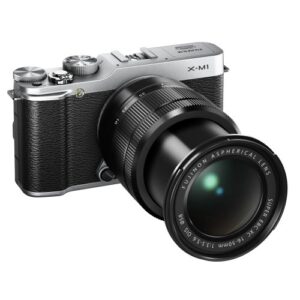 FUJIFILM Mirror-Less Single-Lens X-M1 Lens kit Silver F X-M1S / 1650KIT [International Version, No Warranty]