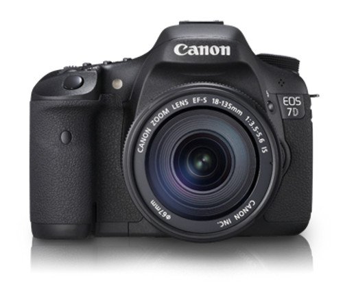 Canon EOS 7D 18 MP CMOS Digital SLR Camera with 18-135mm f/3.5-5.6 IS UD Lens (discontinued by manufacturer)