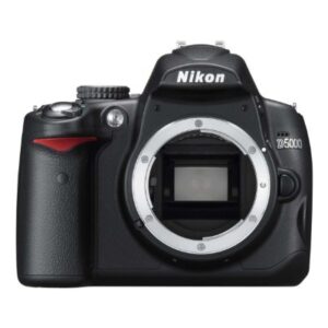 Nikon D5000 12.3 Mp Dx Digital SLR Camera with 18-55mm F/3.5-5.6g Vr Lens and 2.7-inch Vari-angle LCD