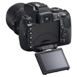 Nikon D5000 Appareil photo numérique Reflex 12.3 Kit Objectif AF-S DX VR 18-55 mm Noir