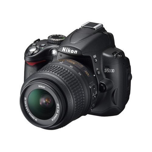 Nikon D5000 Appareil photo numérique Reflex 12.3 Kit Objectif AF-S DX VR 18-55 mm Noir