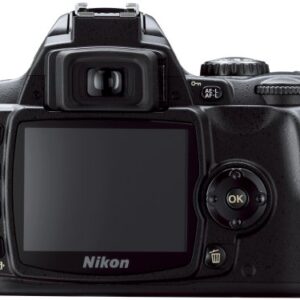 Nikon D40 6.1MP Digital SLR Camera Kit with 18-135mm f/3.5-5.6G ED-IF AF-S DX Zoom-Nikkor Lens