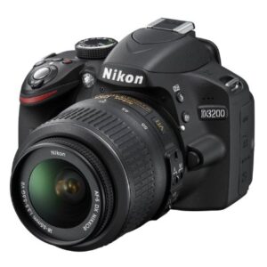 Nikon D3200 24.2 MP CMOS Digital SLR with 18-55mm f/3.5-5.6 AF-S DX VR NIKKOR Zoom Lens (Import)