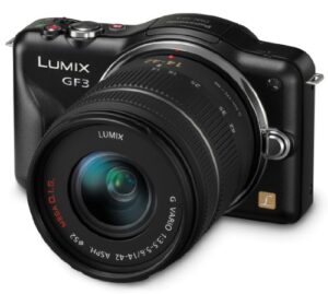 panasonic lumix dmc-gf3kk 12 mp micro 4/3 mirrorless digital camera with 3-inch touchscreen lcd and 14-42mm zoom lens (black) (discontinued by manufacturer)