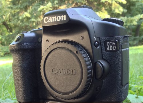 Canon EOS 40D 10.1MP Digital SLR Camera (Body Only)